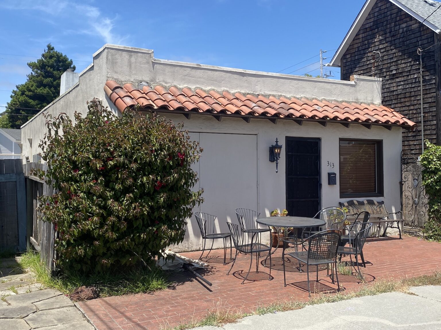 Santa Cruz Property Management Company: Distinct Property Management